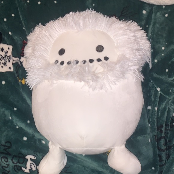 Squishmallows | Toys | Benny The Snowman Bigfoot Select Series ...